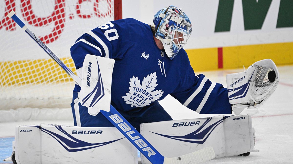 Maple Leafs make goaltending blockbuster with Flyers