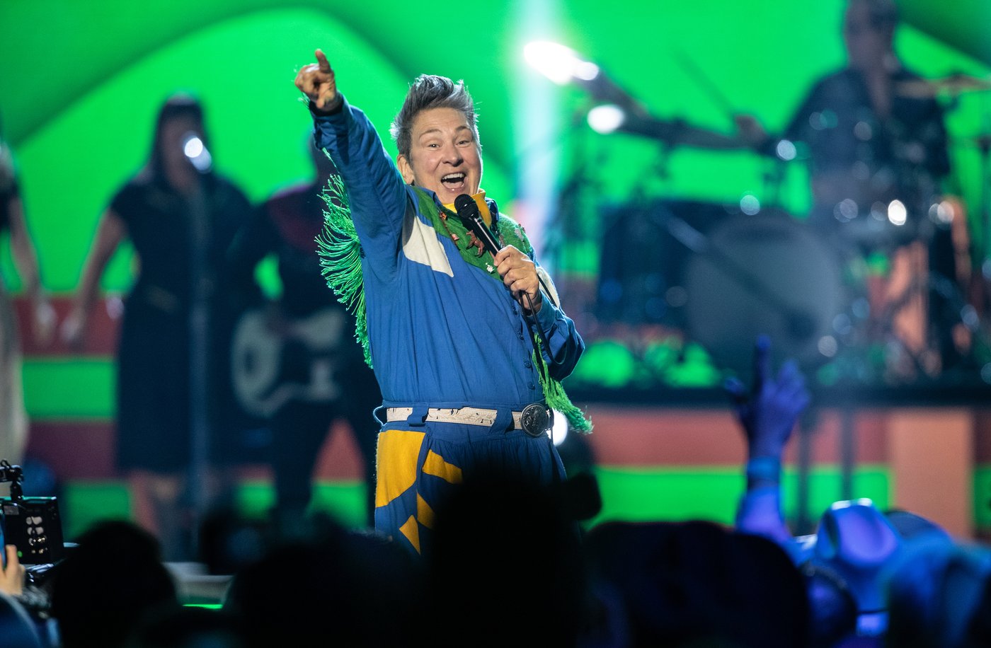 Ed Robertson, k.d. lang, Tom Cochrane to induct new class of Canadian Songwriters Hall of Fame