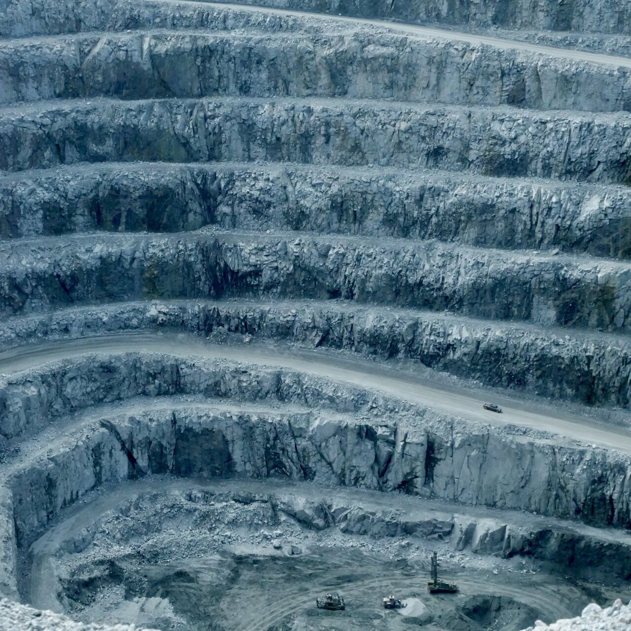 Cracking the code of kimberlite eruptions: How diamonds make their ...