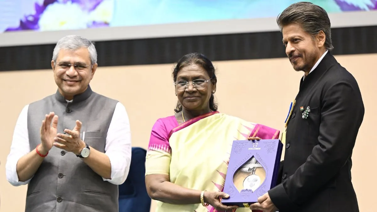 30 years on, Shah Rukh Khan finally becomes National Award winner with ...