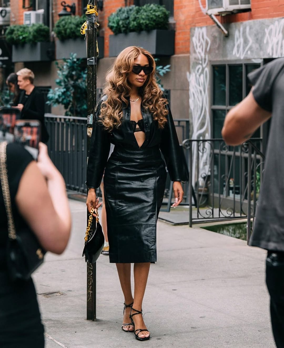 Beyond The Catwalk: NYFW SS26 Street Style Trends You Need To See