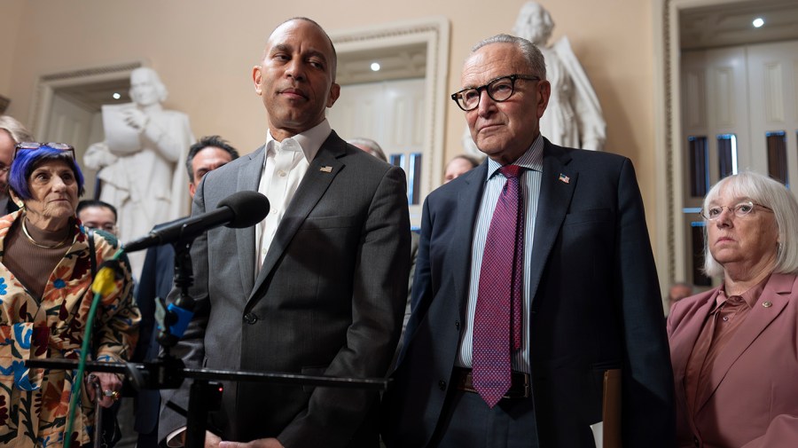 Trump cancels meeting with Democratic leaders, edging closer to shutdown