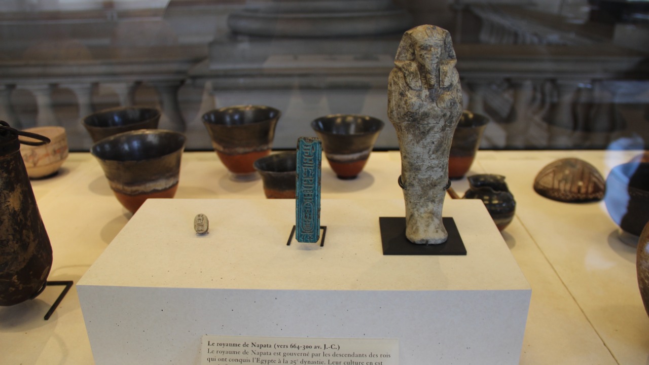 Researchers reveal artifacts carved with unknown tools