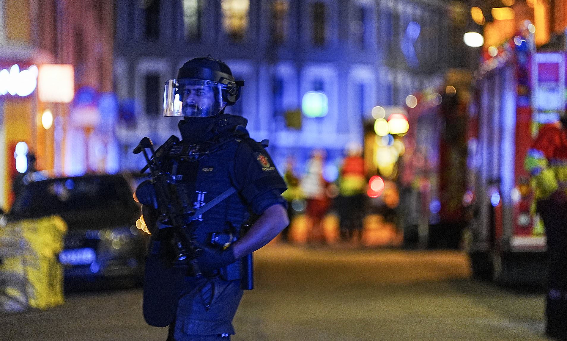Oslo residents are told to stay away from windows as police rush to the ...