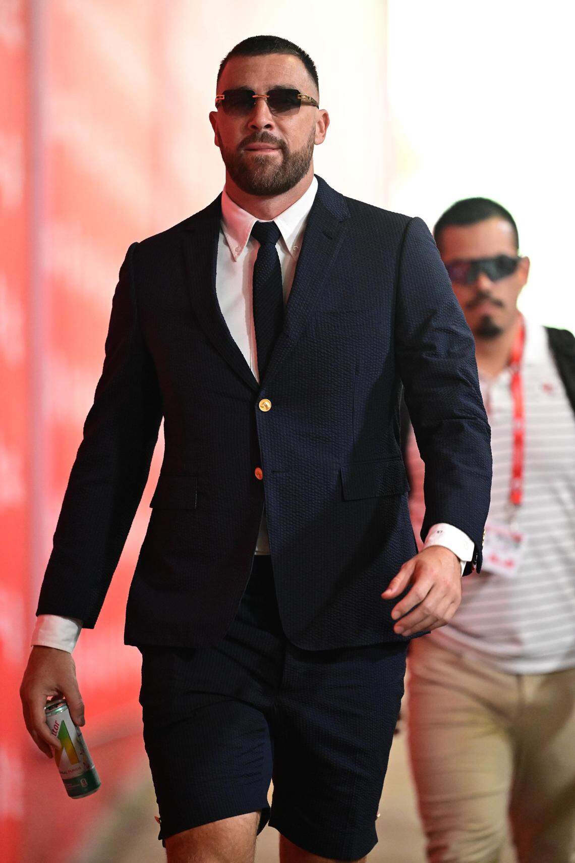 Leawood police arrest man for criminal trespassing on Travis Kelce's ...