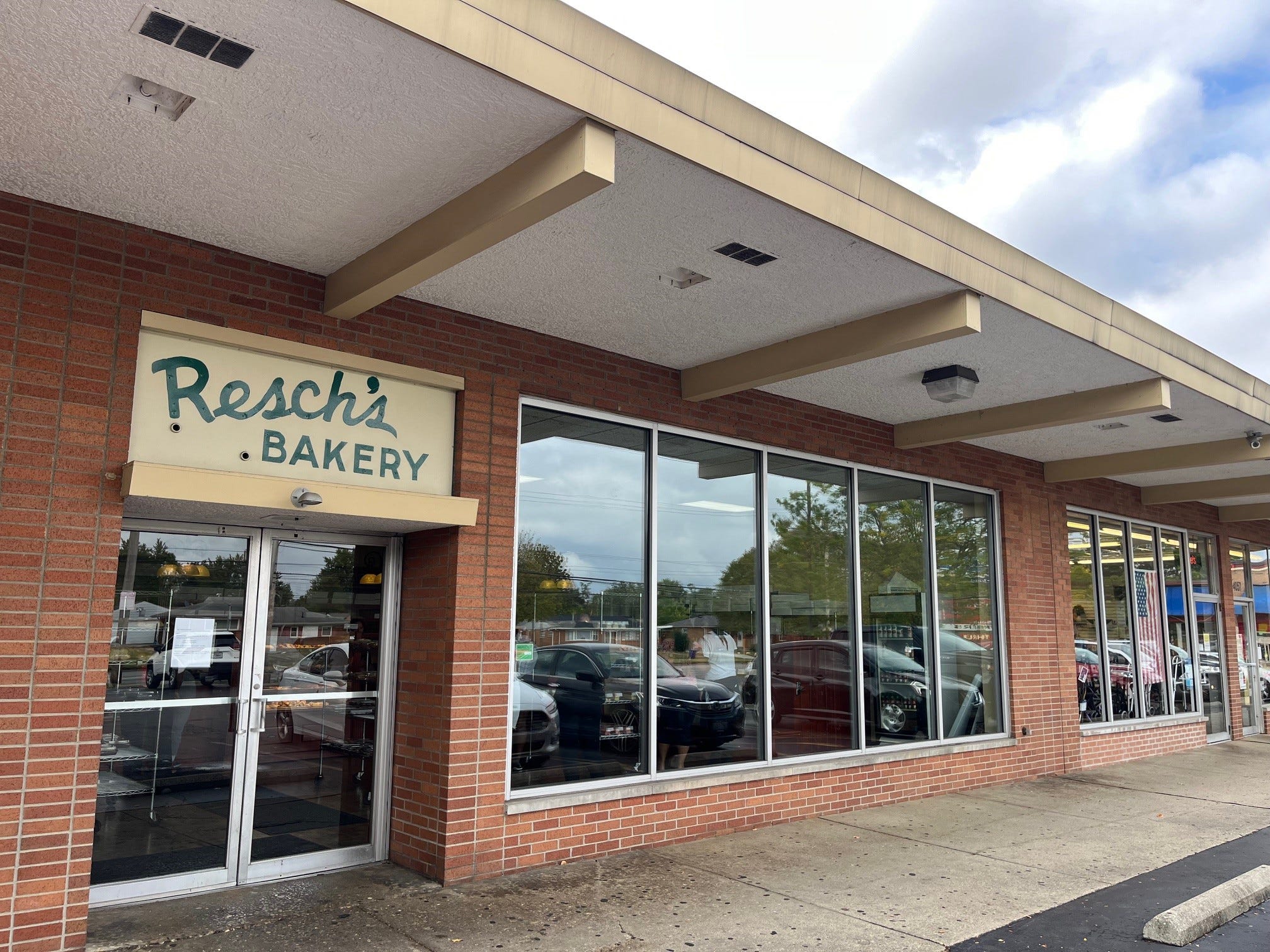 Resch's Bakery to close Livingston Avenue shop as new Gahanna location ...