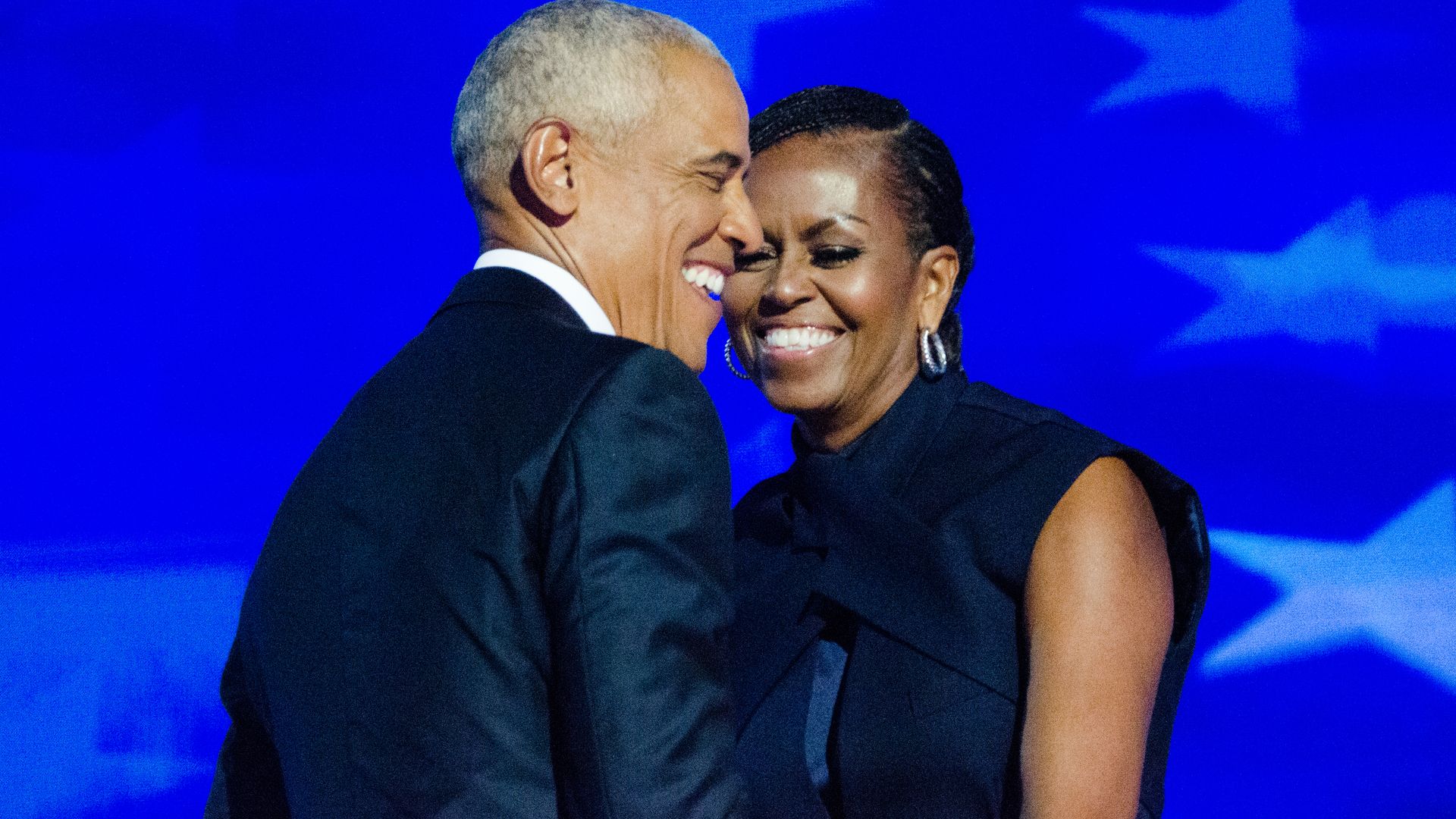 Michelle and Barack Obama enjoy private yacht getaway in Italy amid ...