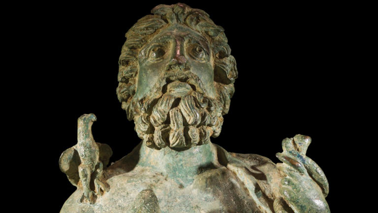 Researchers reveal artifacts carved with unknown tools