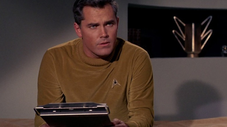 Why Star Trek's Original Captain Pike Actor Jeffrey Hunter Quit The Series