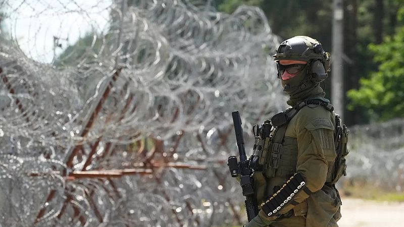 Η Πολωνία θα ανοίξει ξανά τα σύνορα με τη Λευκορωσία μετά από κλείσιμο ...