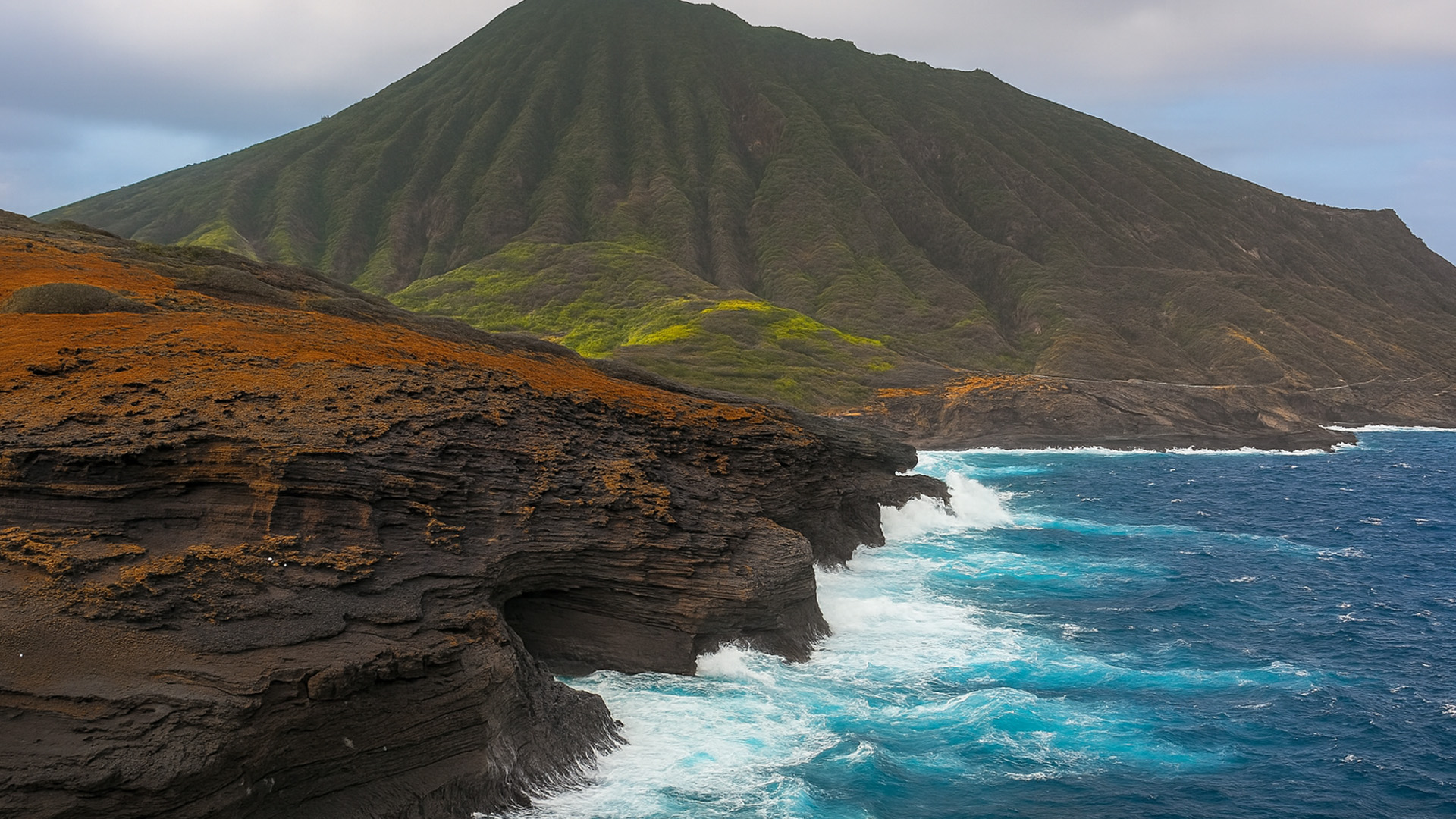 Koko Head và đường bờ biển O‘ahu – Quay 4K sắc nét