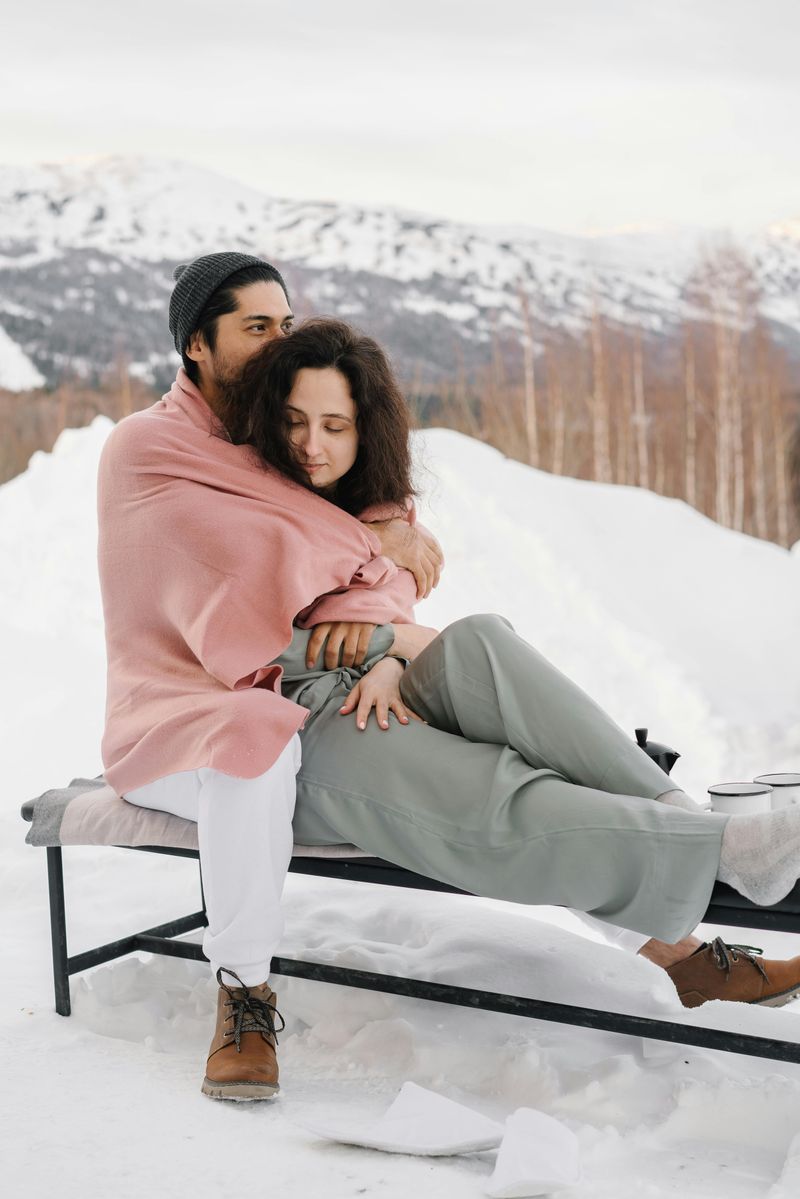 Want a Strong Relationship? Don't Settle on These 11 Things