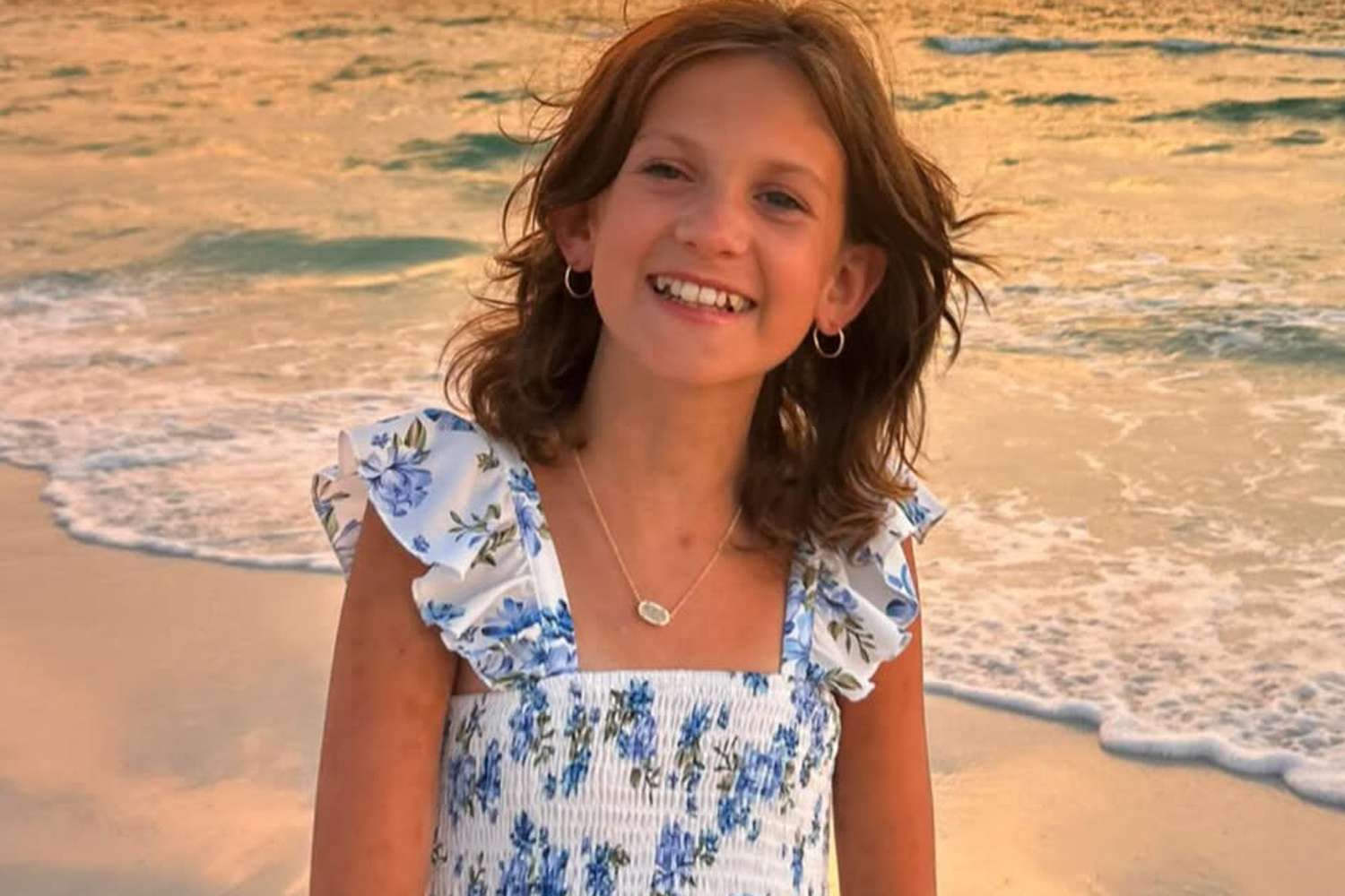 14-Year-Old Glow House Influencer Zuza Beine Dies after 11-Year Journey ...