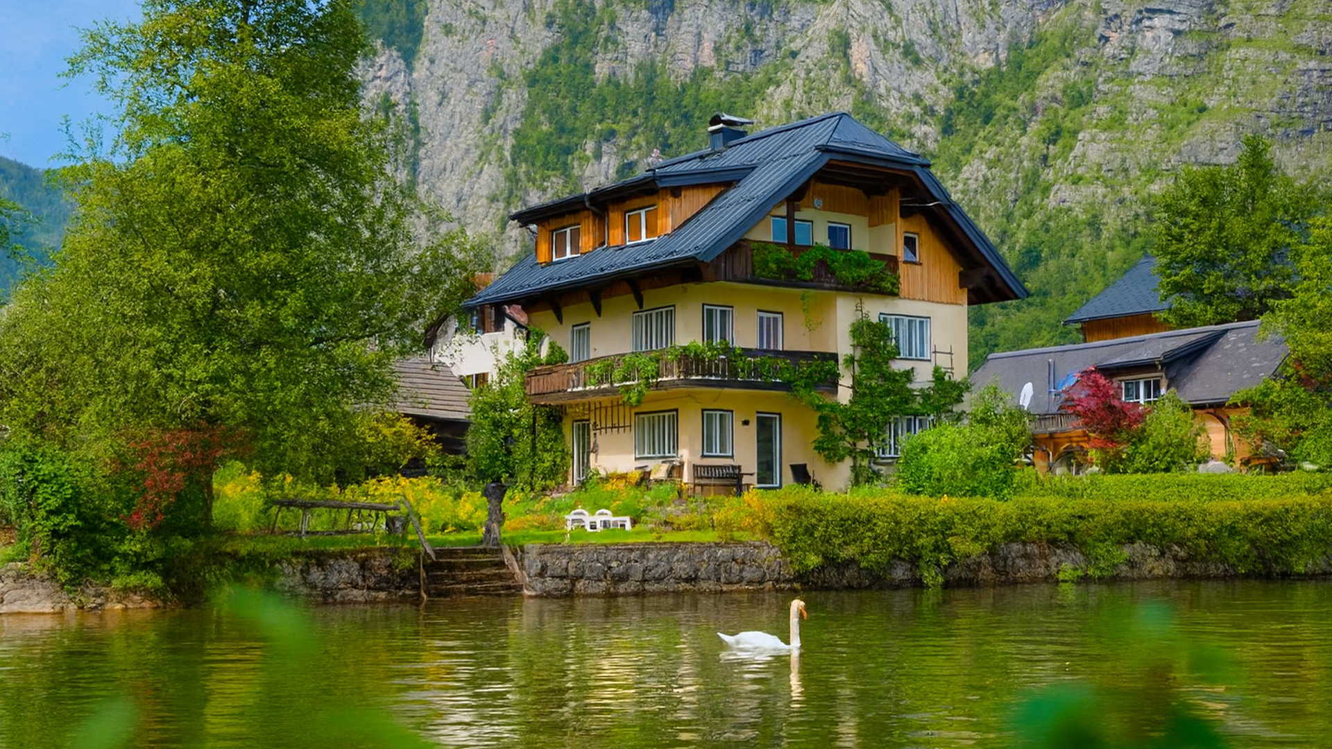 Hallstatt Austria – Alpine Beauty and History (4K)