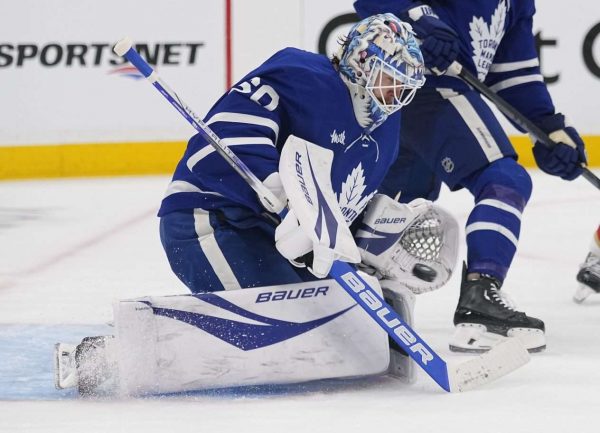 NHL:ssä rysähti – neljän pelaajan jättitreidi!