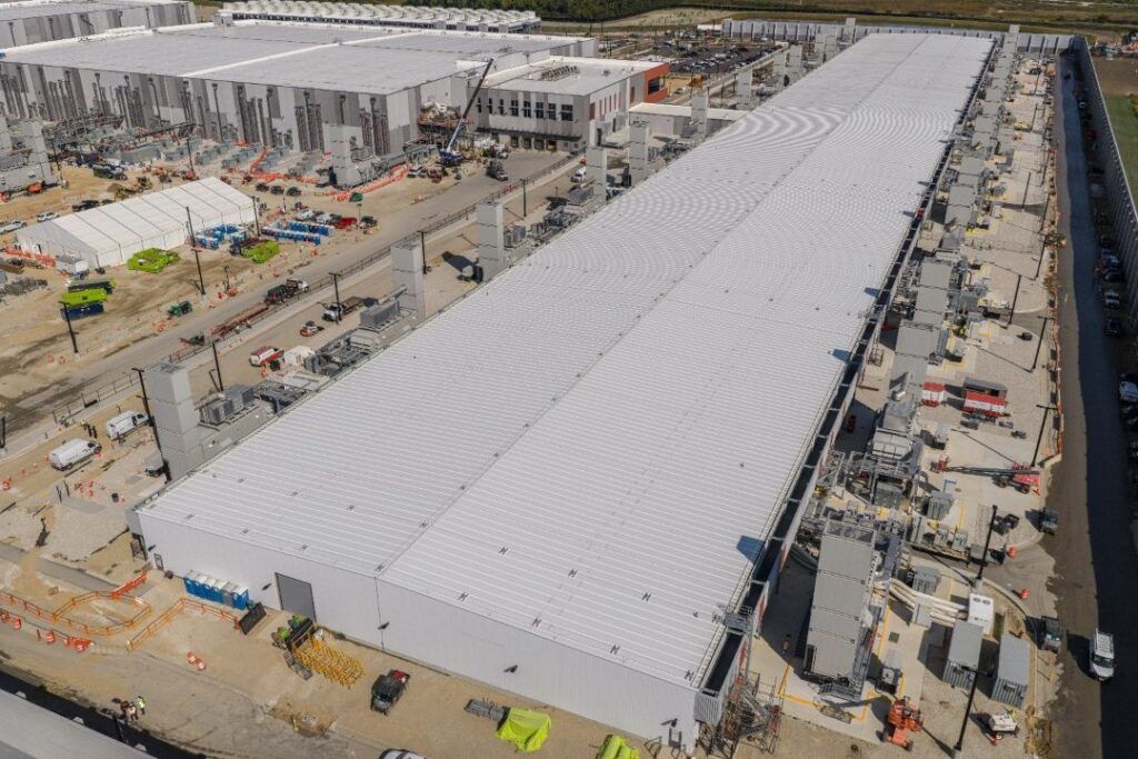 Microsoft’s new 'Fairwater' megafactory aims to revolutionize AI ...