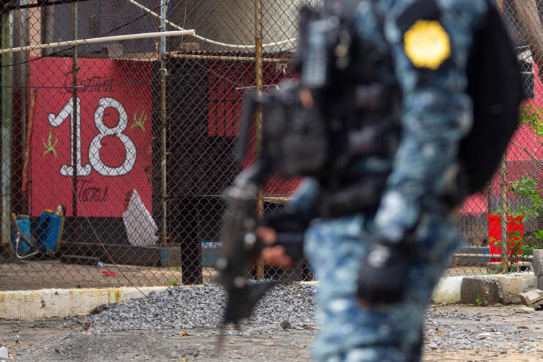 U.S. designates Barrio 18 as foreign terrorist organization