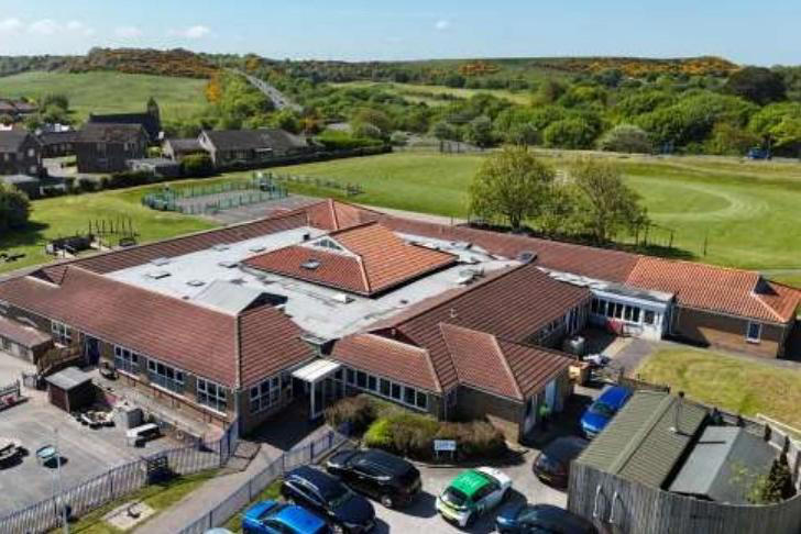 Clifftop school in Scarborough gets go-ahead for urgent roof repairs