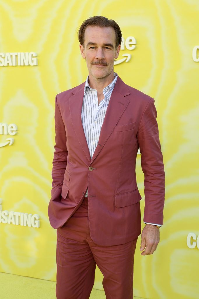 James Van Der Beek subasta recuerdos de 'Dawson's Creek' para pagar su ...