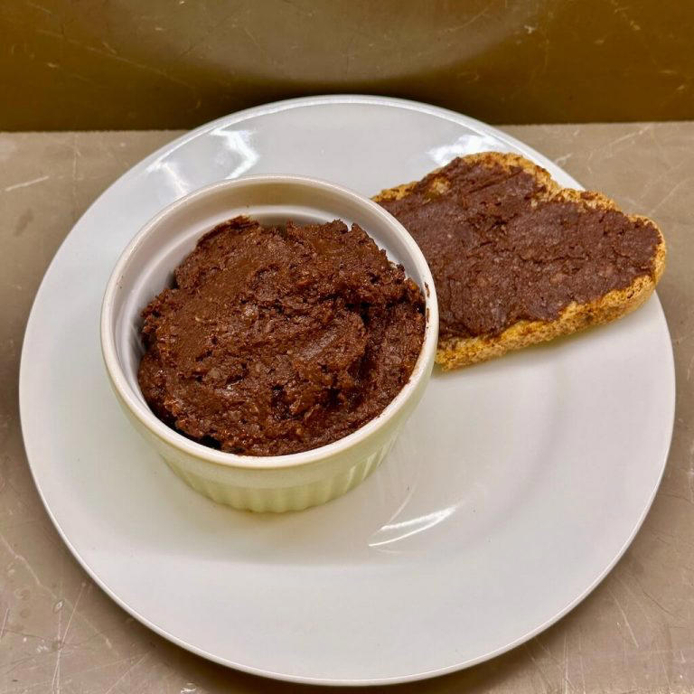 Nutella di ceci, la ricetta della crema spalmabile golosa e naturale