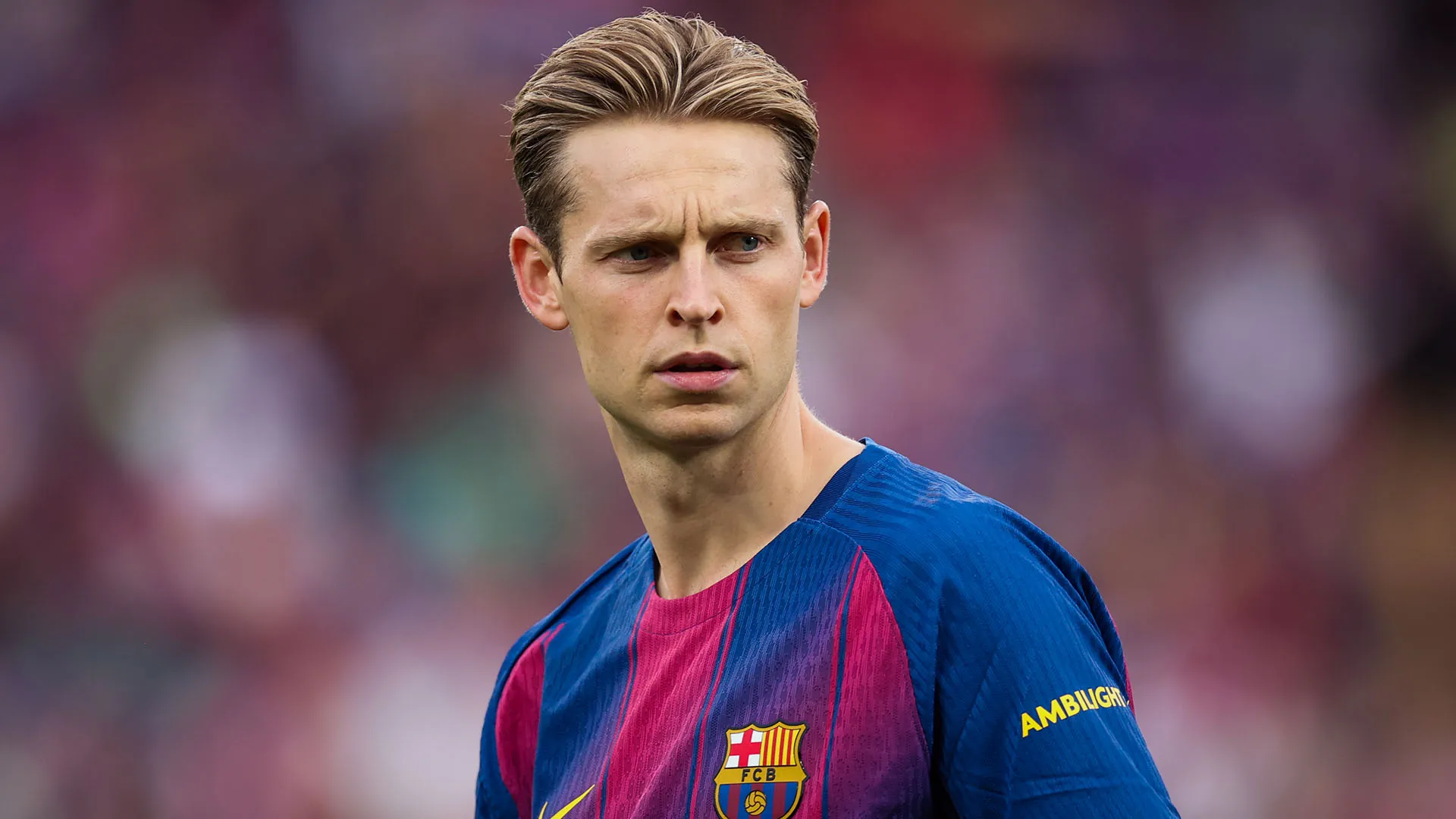 Frenkie de Jong zorgt voor controverse onder de fans. De foto's