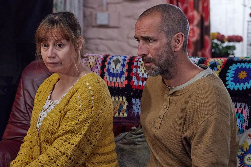 Emmerdale's Lydia Dingle star looks worlds away from character at ...