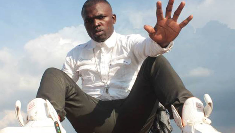 One Love: de rappeur à entraîneur de football