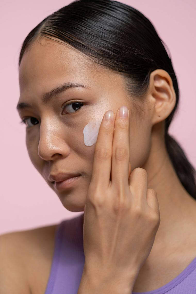 Naturally Glass Skin in 5 Steps: Quick Routine for Busy Women