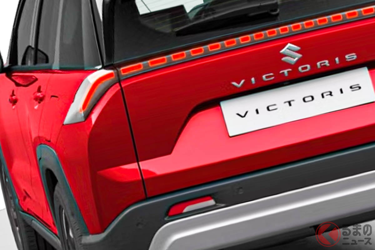 スズキ新型「“高級感”SUV」初公開！ 全長4.3mの「ちょうどいいサイズ」＆「直4ハイブリッド」も採用！ 高級感スゴイしMTもある「ビクトリス」印国に登場