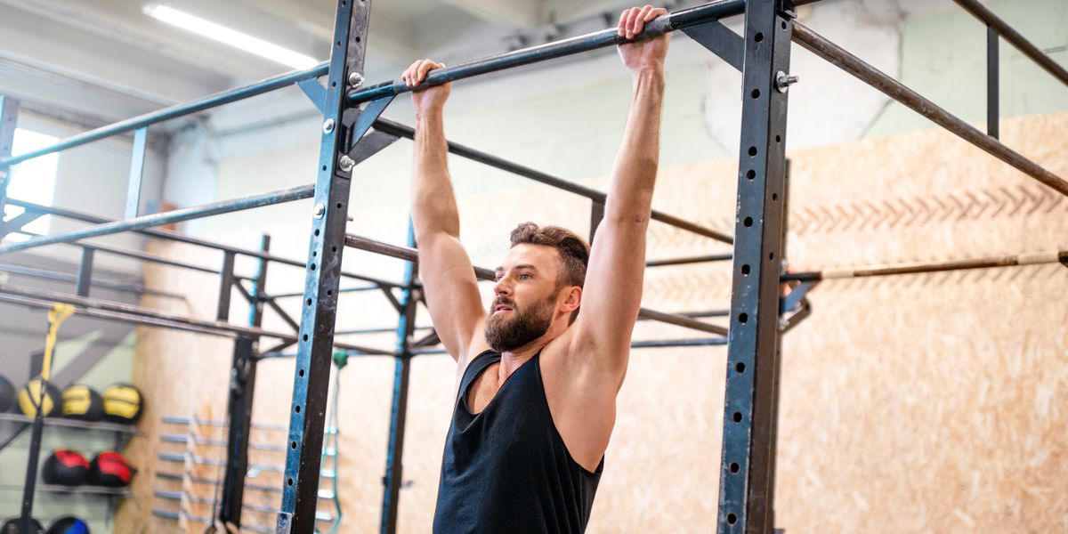 How Long Should You Be Able to Dead Hang? The Benchmark Every Man Needs ...