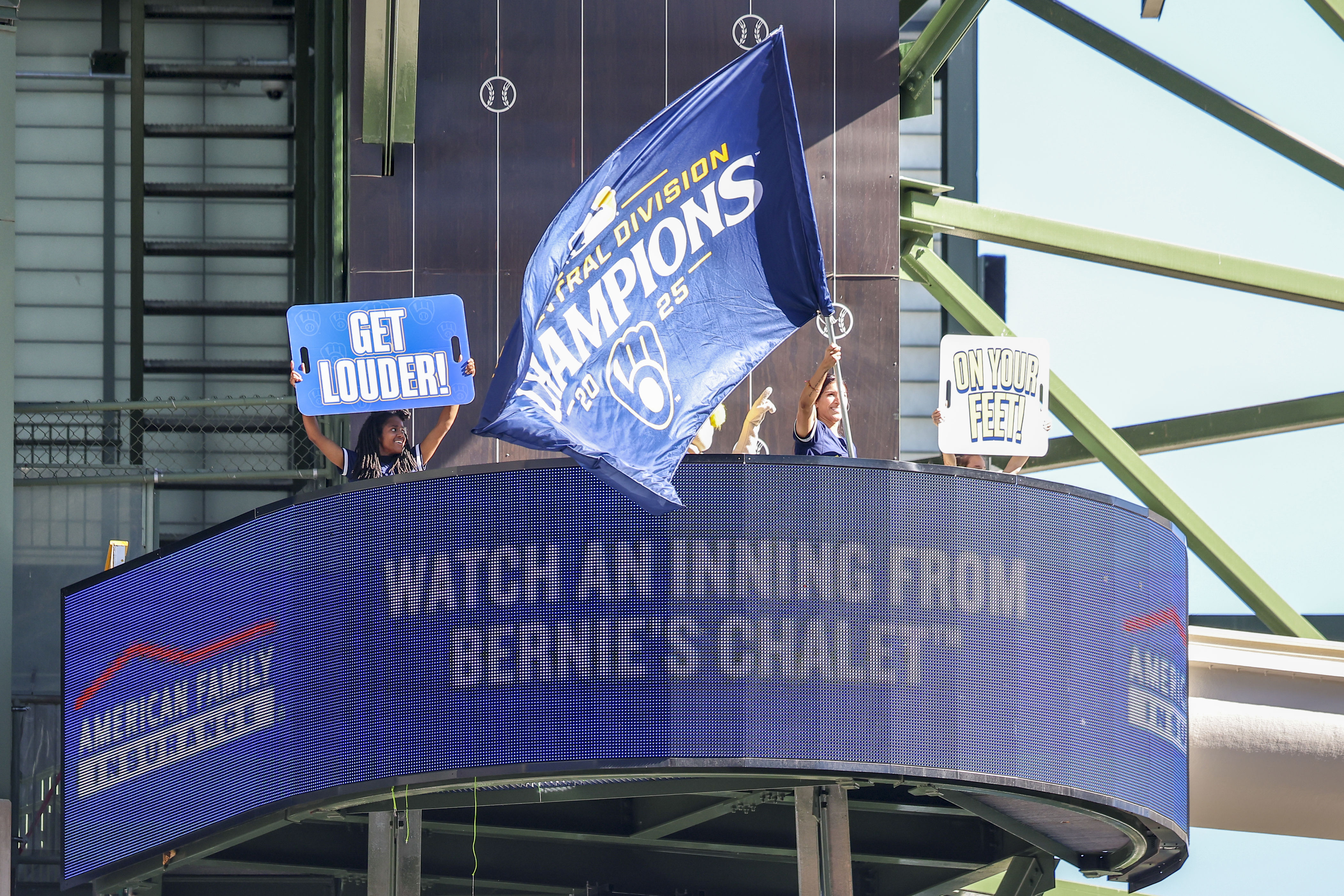 MLB Week 25 Hot or Not: The 2025 season finale