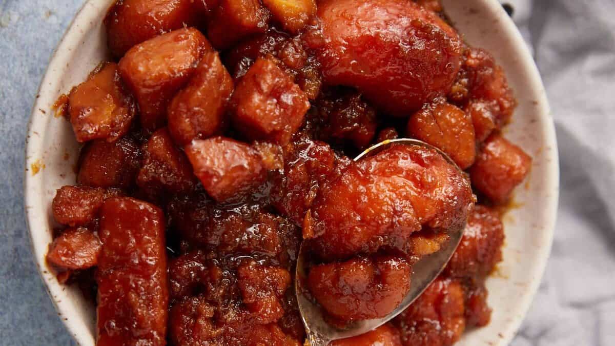 27 Thanksgiving Dishes Guests Secretly Want More Than Turkey