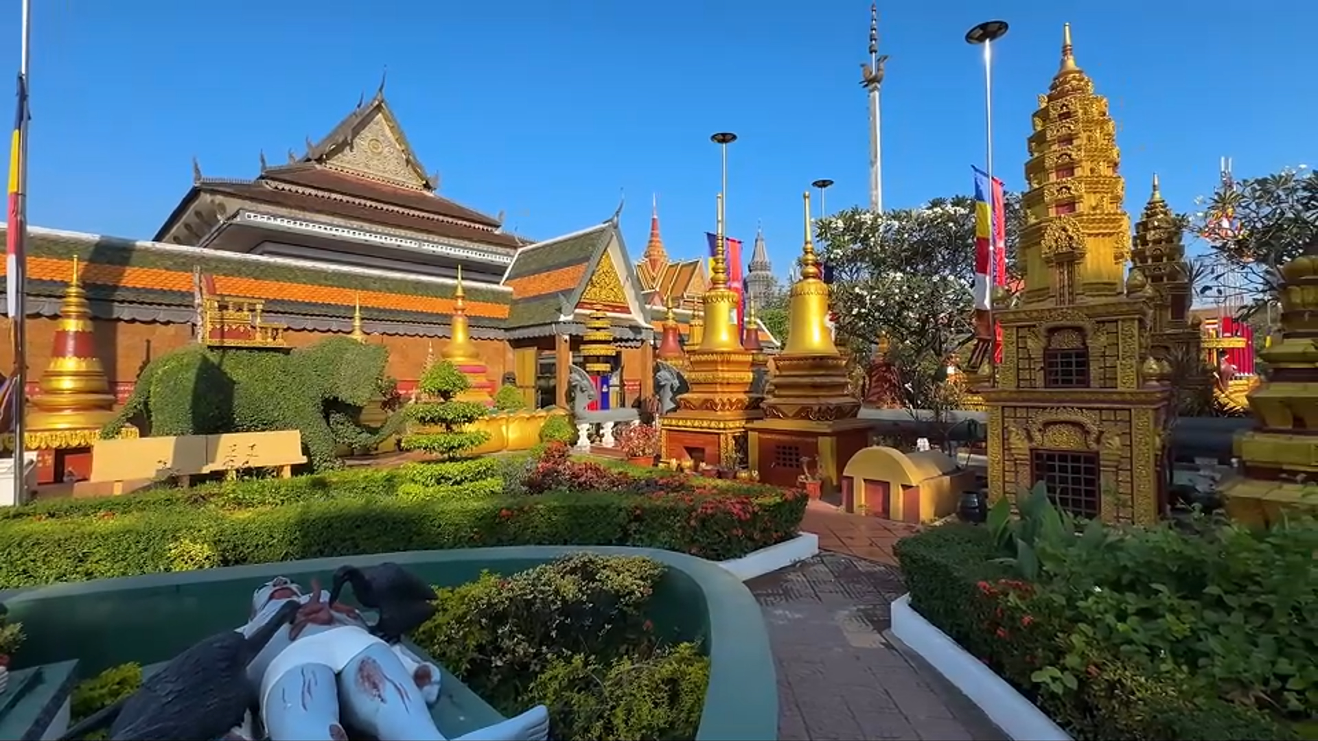 Cambodia - Siem Reap & Wat Preah Prom Rath Visit