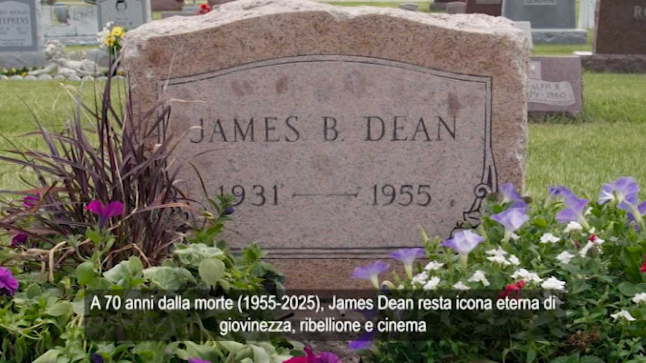 James Dean, 70 anni fa la morte dell'iconica star del cinema