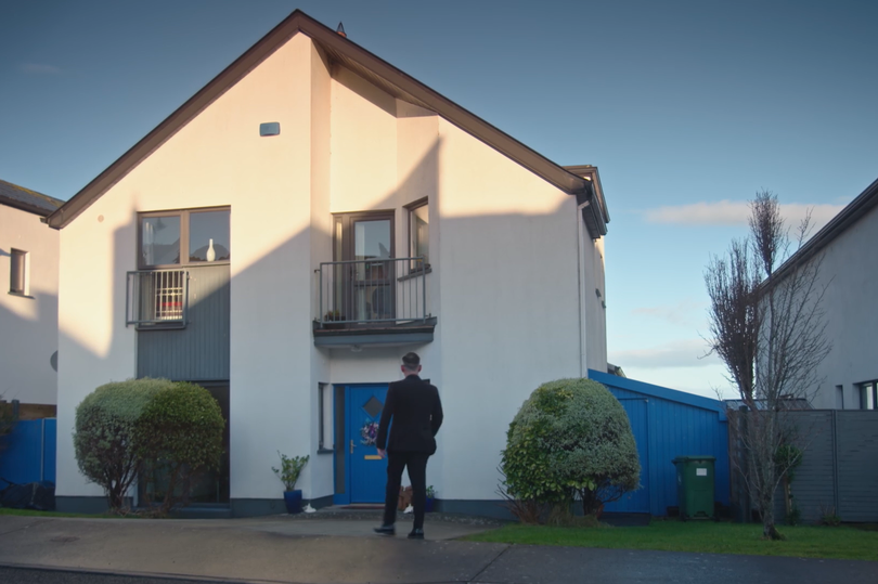 Inside Sandy Kelly's picturesque Sligo coastal home she shares with ...