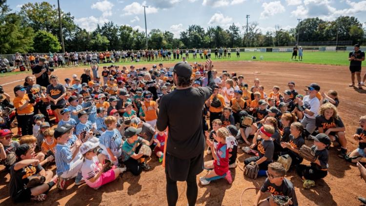 Morgan Wallen Foundation honors hometown with baseball camp for 300 ...