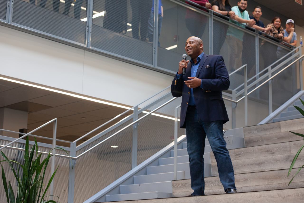 How AI Helps a Logistics Giant Thrive During a Downturn