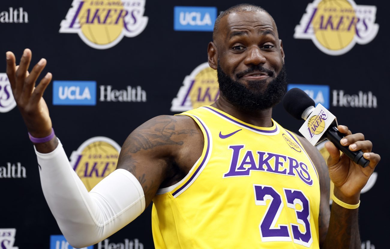 LeBron James Makes Personal Announcement, Stuns Lakers Fans