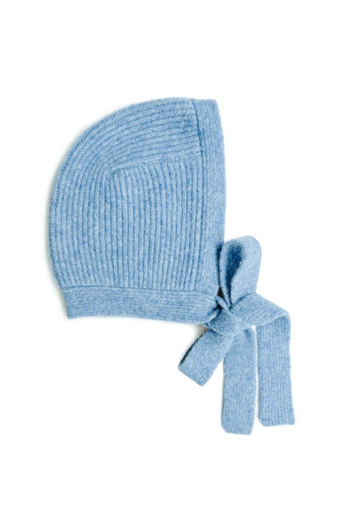 The Ultimate Autumn/Winter Accessory? A Bonnet