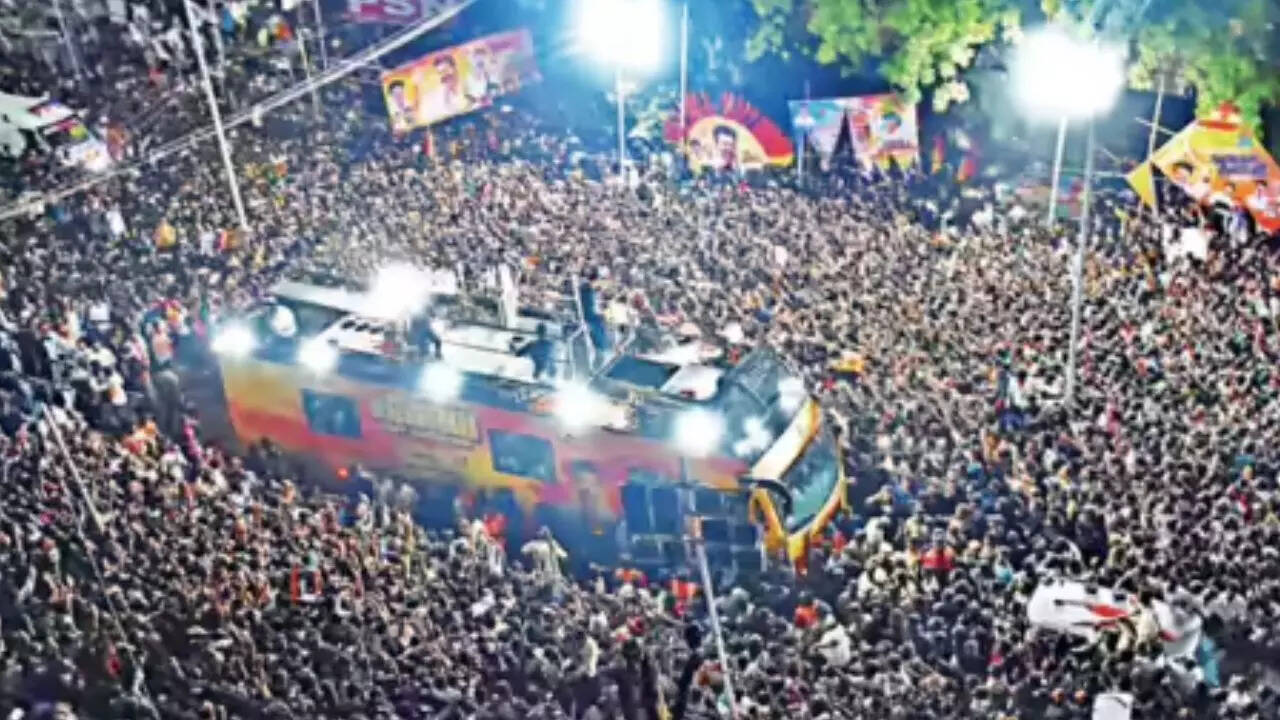 Karur stampede: 2 TVK functionaries V P Mathiyalagan, Kasi Pounraj sent ...
