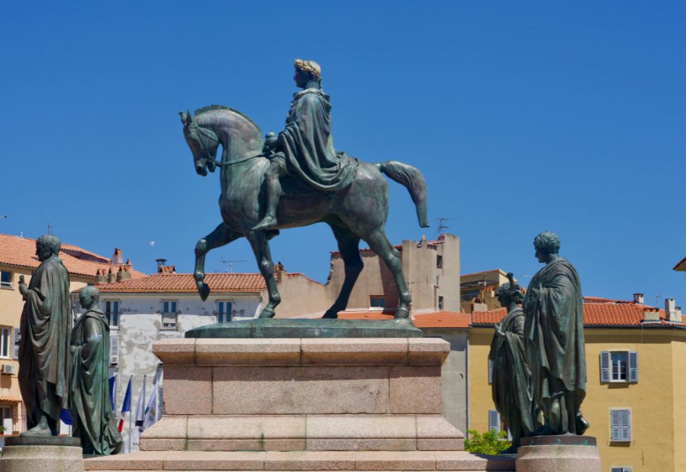 20 Historical Figures Who Had Stranger and Weirder Habits