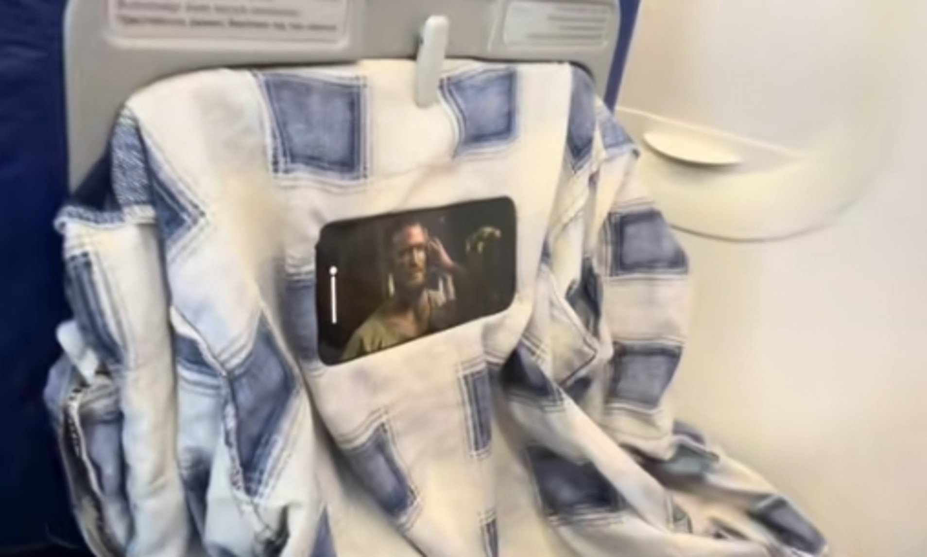 The shirt hack that ensures you have a TV screen on every flight