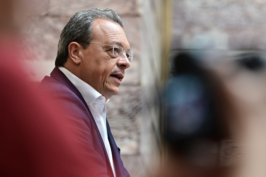 Οι φρεγάτες διχάζουν τον ΣΥΡΙΖΑ και θέτουν εν αμφιβόλω την προοπτική ...