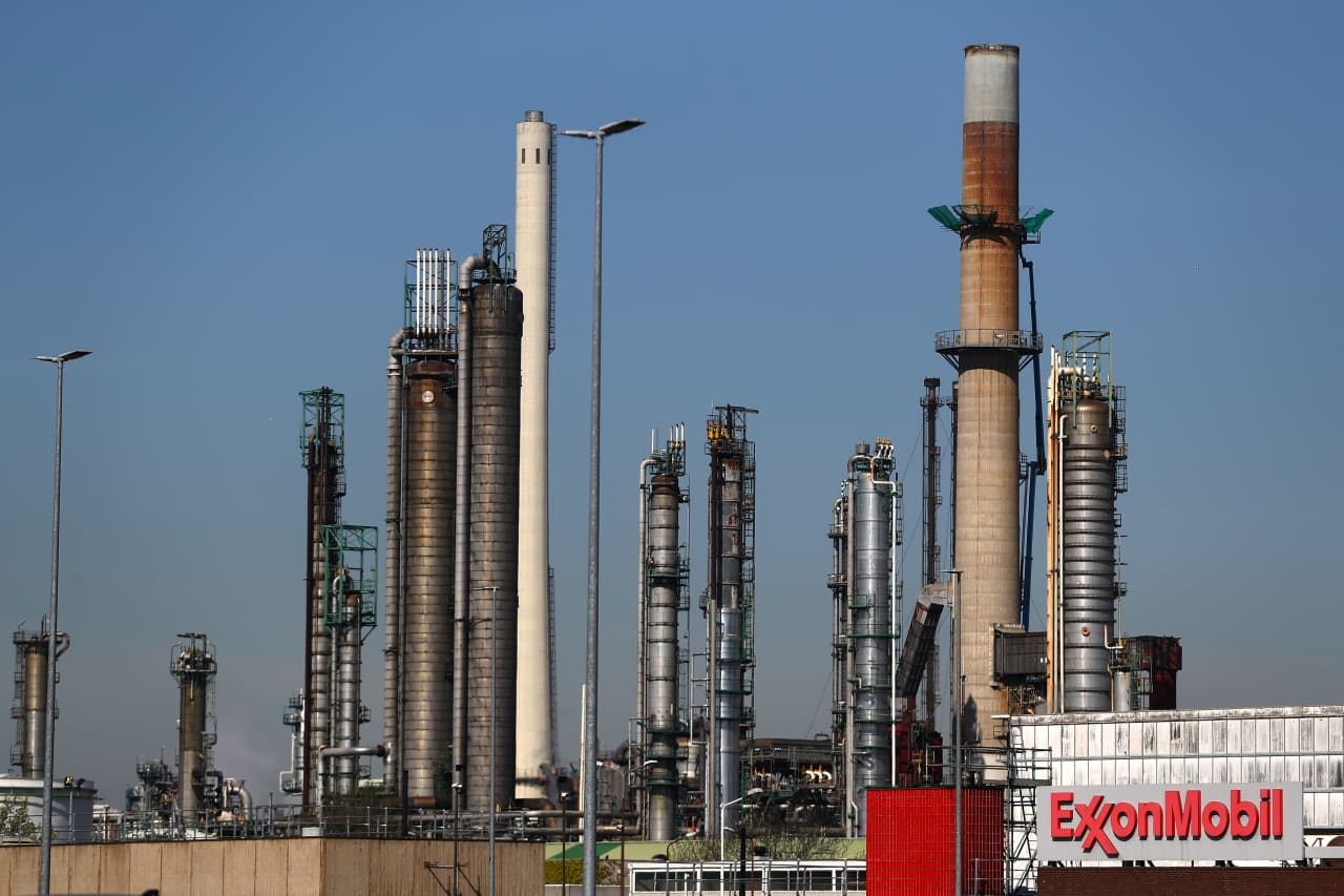 Exxon Slashes 2,000 Jobs. Why the Oil Giant Made the Move Now.