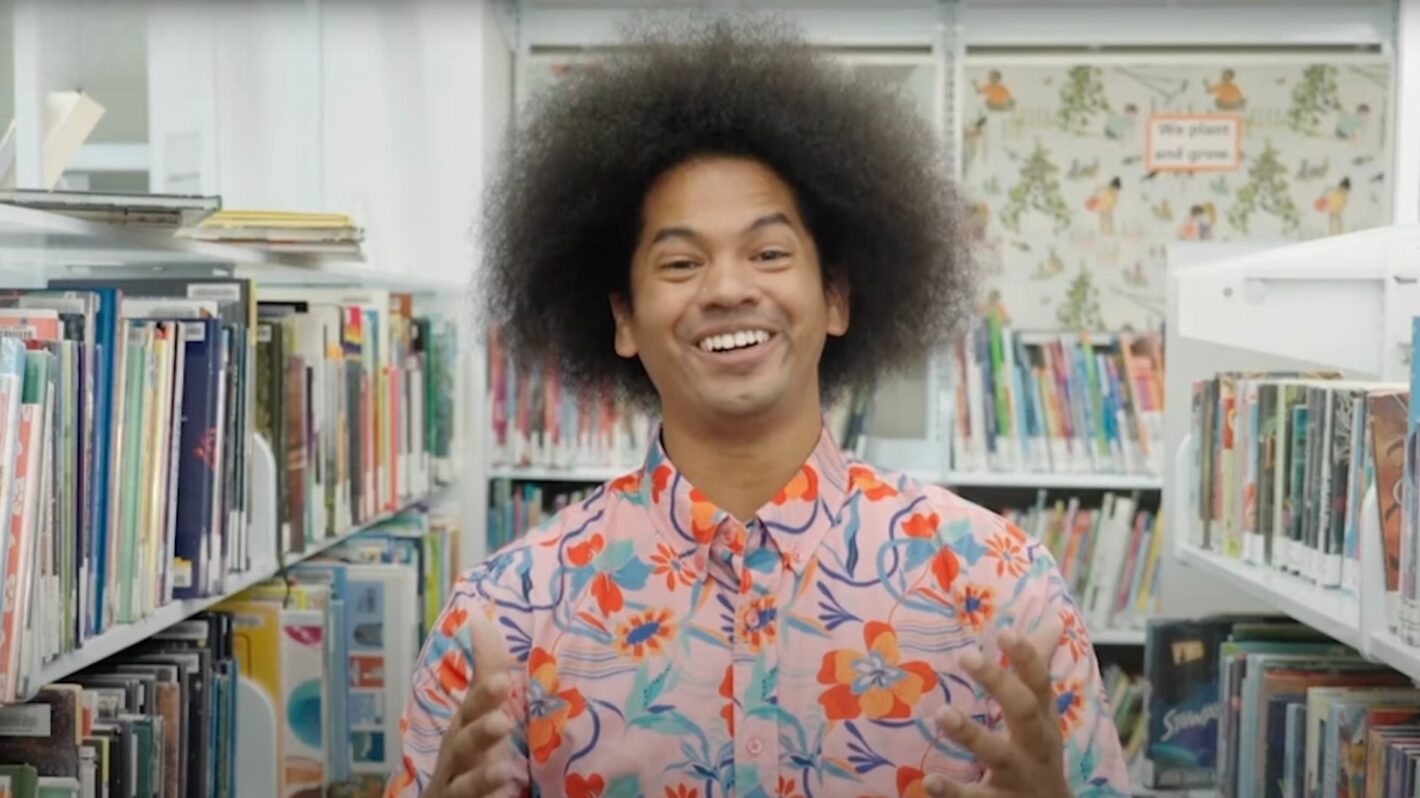 ‘Reading Rainbow’ Is Back After 19 Years With New Host & New Home