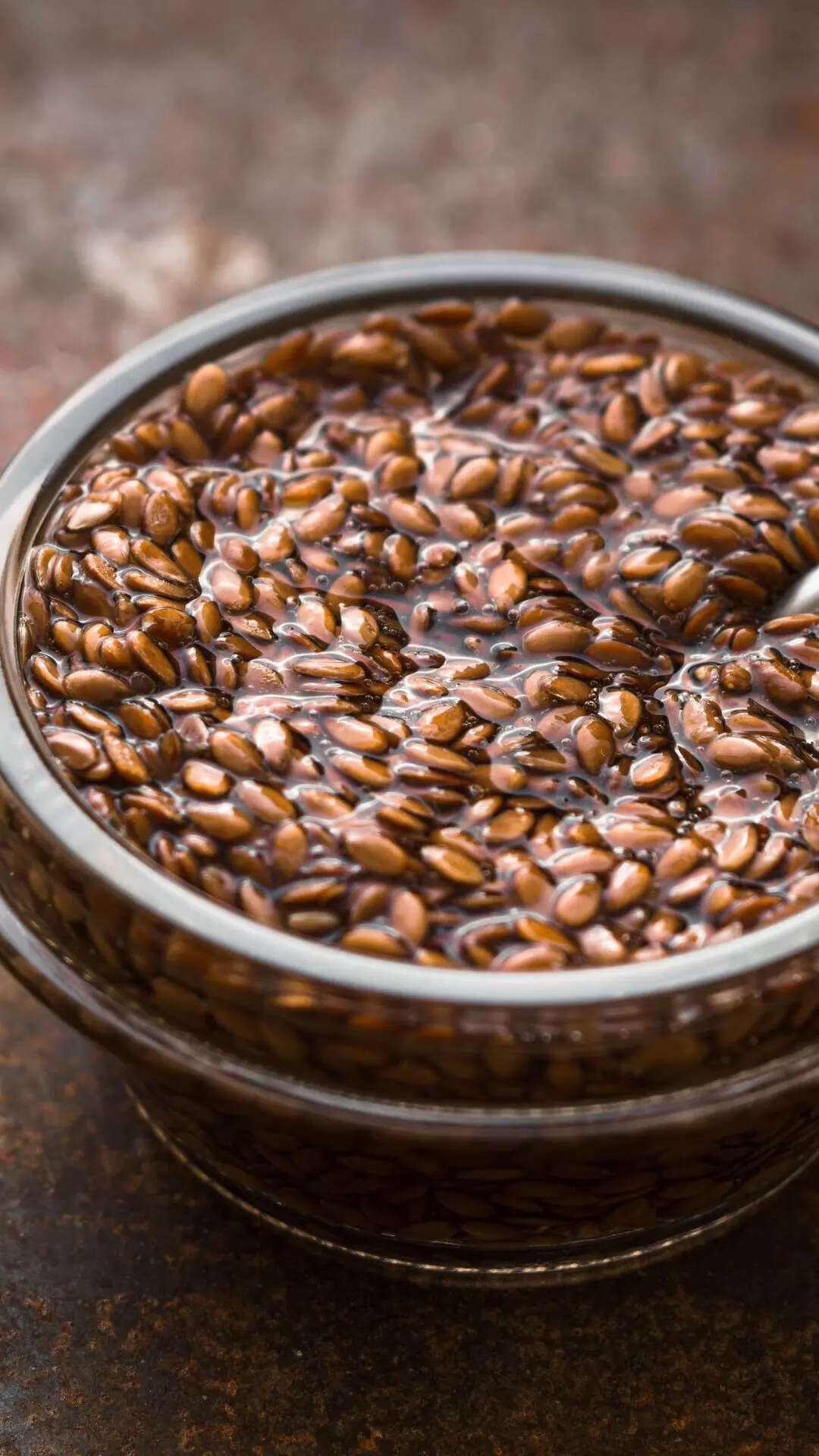 5 benefits of mixing flax seeds in water