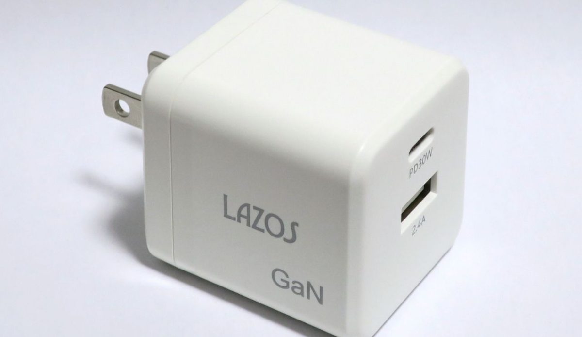 8 Must-Have Travel Gadgets To Carry On Every International Trip
