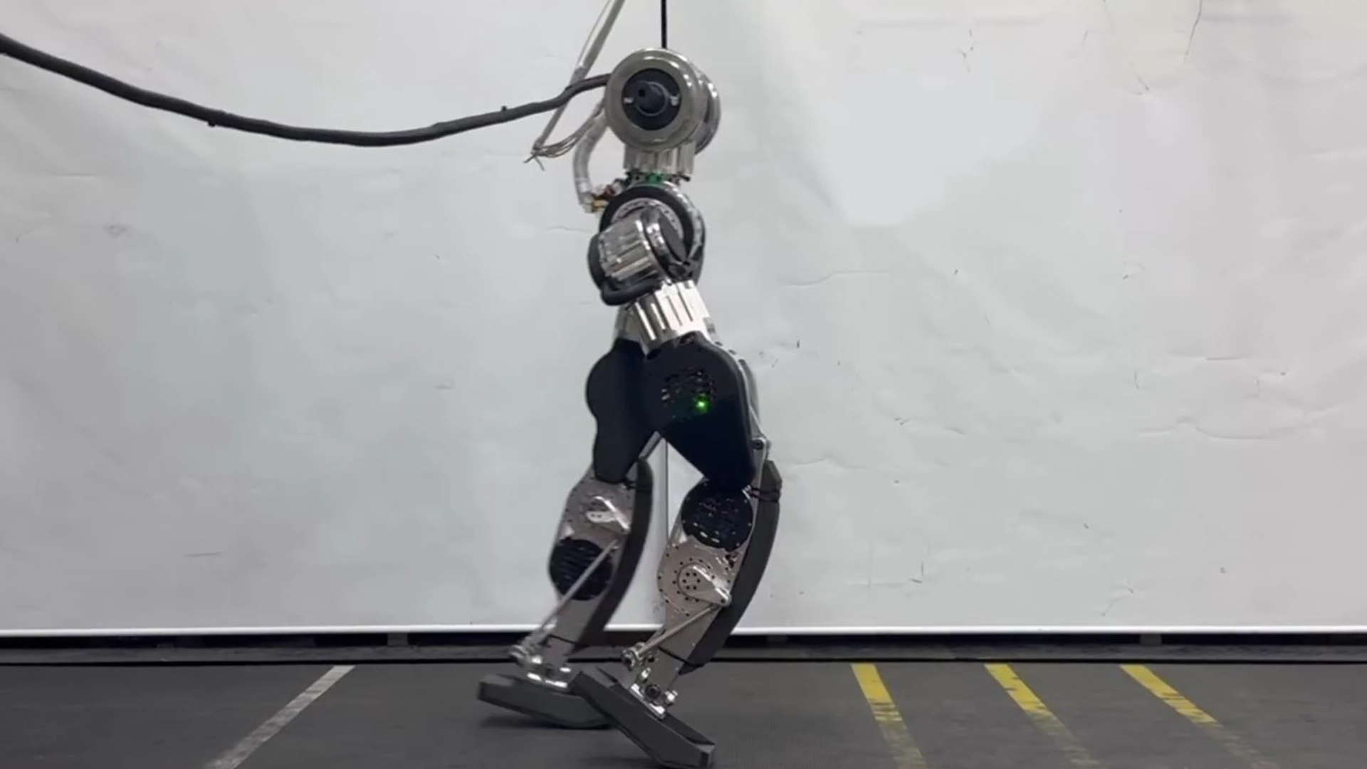 Thriller-bytes! Scientists Create Robot That Can Perform Michael ...