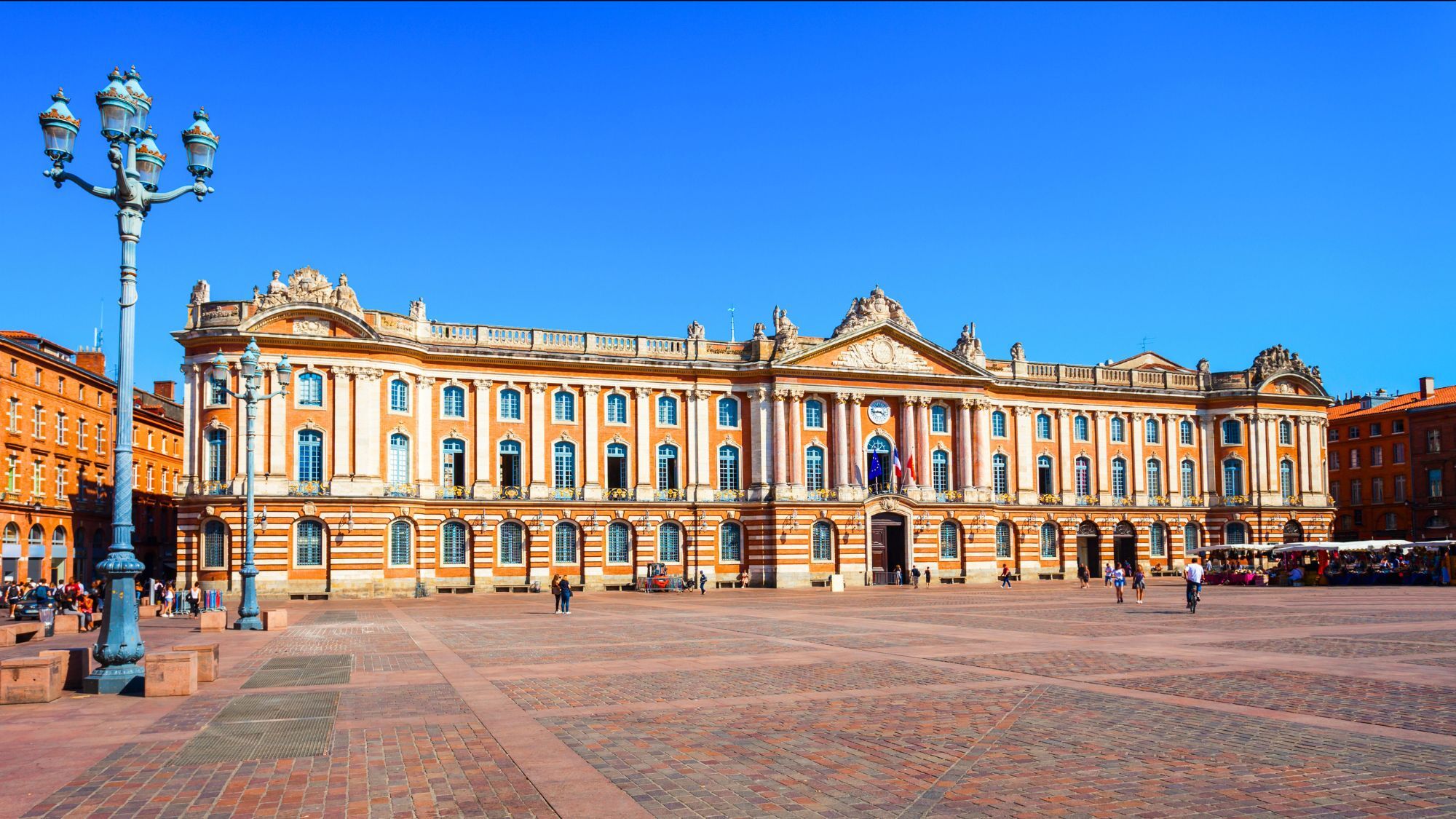 Cette place emblématique de Toulouse fait partie des 10 monuments ...