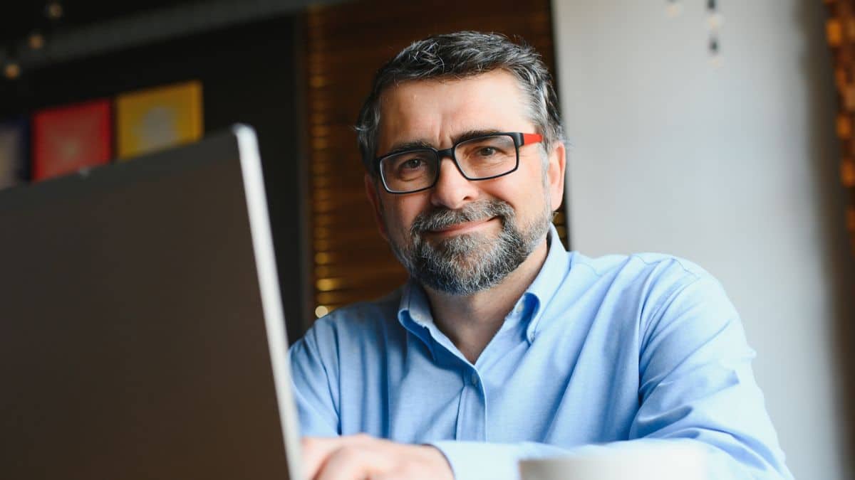 18 High-Income Skills People Use Without a Degree